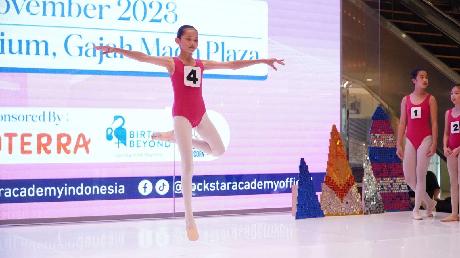 Ballet Jumps: Types of Jumps & Tips for Flawless Performance