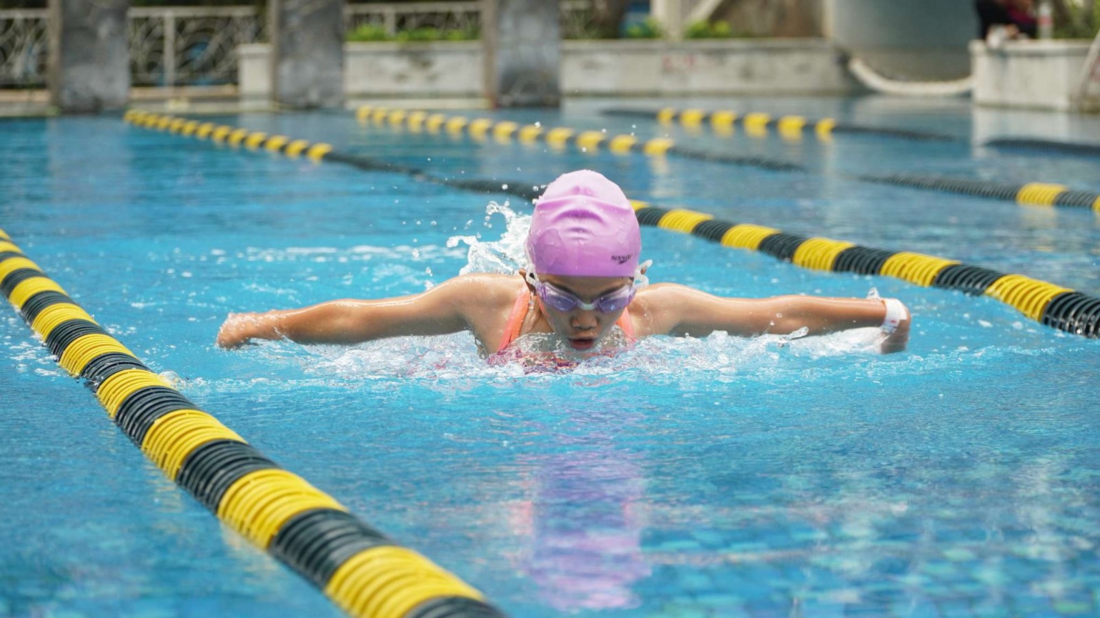 What Muscle Does Swimming Work? Strength with Every Stroke