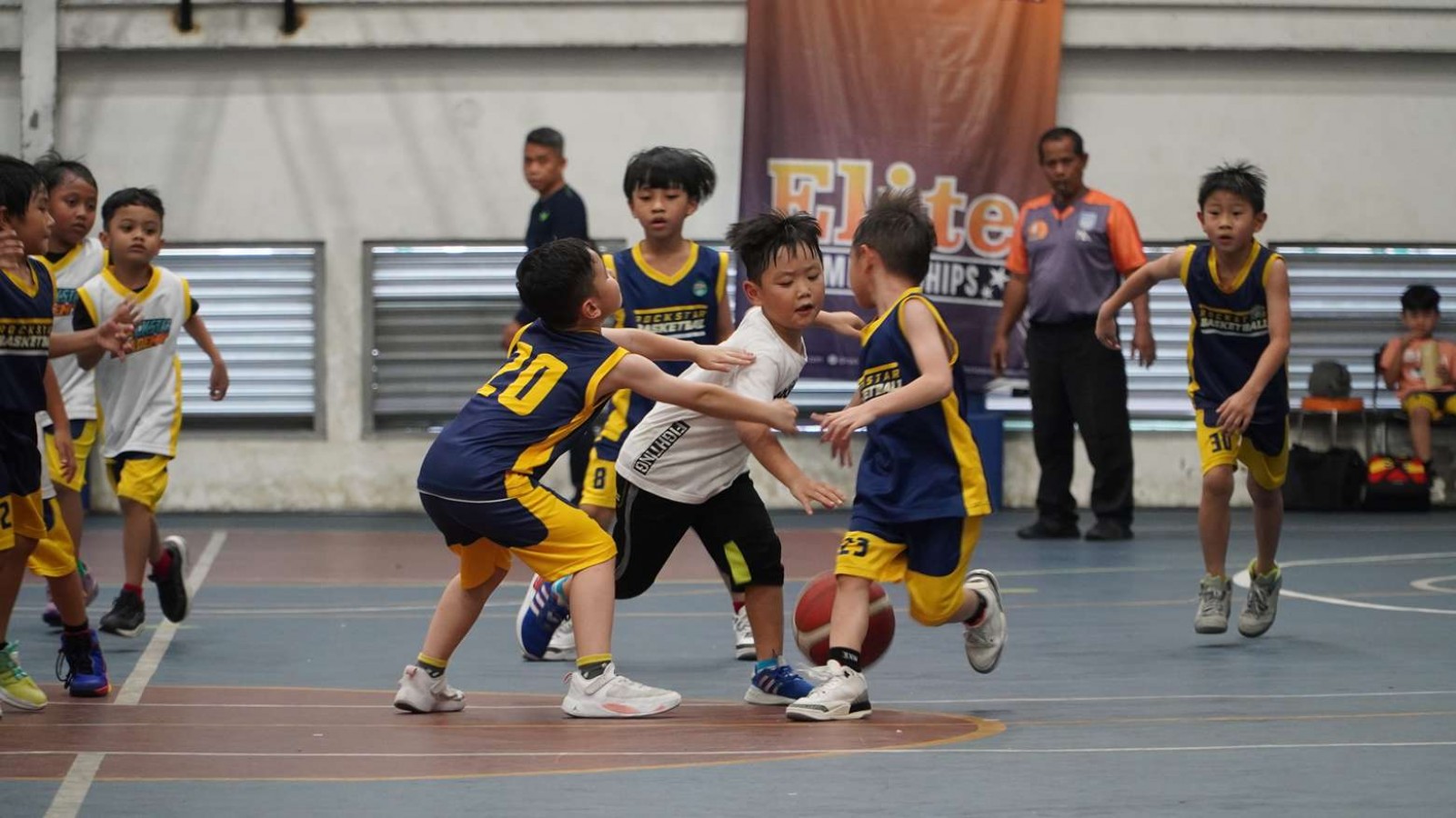 Zone Defense in Basketball A Comprehensive Guide